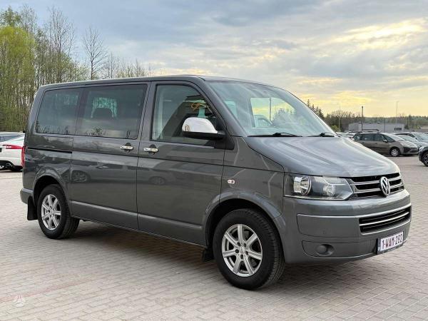Grey Volkswagen Caravelle 2012 in Utena, with an engine capacity of 2.00 L and mileage of 298 thousand km for 12200 €, photo 3 on AUTOMOTO.COM.LV