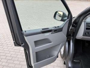 Grey Volkswagen Caravelle 2012 in Utena, with an engine capacity of 2.00 L and mileage of 298 thousand km for 12200 €, photo 21 on AUTOMOTO.COM.LV