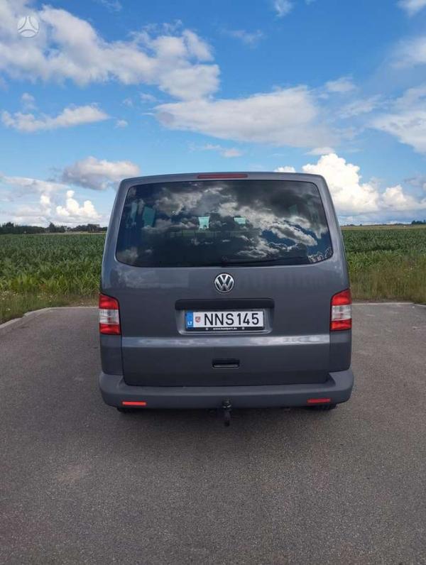 Grey Volkswagen Caravelle 2012 in Marijampole, with an engine capacity of 1.97 L and mileage of 236 thousand km for 14000 €, photo 2 on AUTOMOTO.COM.LV