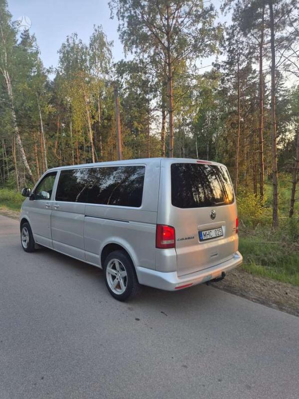 Pelēks Volkswagen Caravelle 2012 Jonava, ar dzinēja tilpumu 1.97 L un nobraukumu 226 tūkst. km par 15000 €, foto 5 vietnē AUTOMOTO.COM.LV