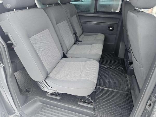 Grey Volkswagen Caravelle 2013 in Alytus, with an engine capacity of 1.97 L and mileage of 193 thousand km for 11200 €, photo 6 on AUTOMOTO.COM.LV