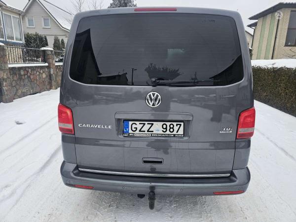 Grey Volkswagen Caravelle 2013 in Alytus, with an engine capacity of 1.97 L and mileage of 193 thousand km for 11200 €, photo 9 on AUTOMOTO.COM.LV