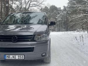 Pelēks Volkswagen Caravelle 2013 Kauņa, ar dzinēja tilpumu 2.00 L un nobraukumu 197 tūkst. km par 14990 €, foto 5 vietnē AUTOMOTO.COM.LV