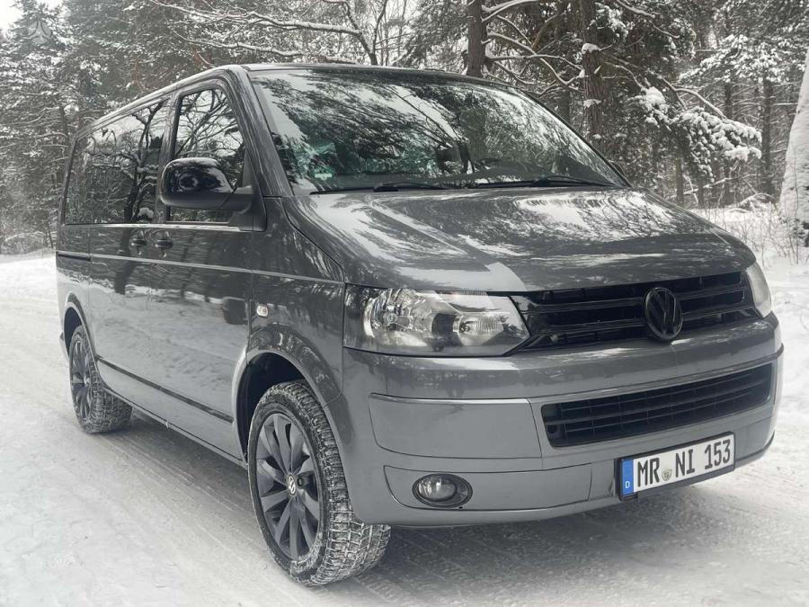 Pelēks Volkswagen Caravelle 2013 Kauņa, ar dzinēja tilpumu 2.00 L un nobraukumu 197 tūkst. km par 14990 €, foto 7 vietnē AUTOMOTO.COM.LV