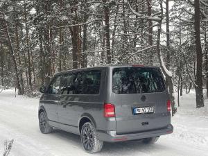Pelēks Volkswagen Caravelle 2013 Kauņa, ar dzinēja tilpumu 2.00 L un nobraukumu 197 tūkst. km par 14990 €, foto 8 vietnē AUTOMOTO.COM.LV