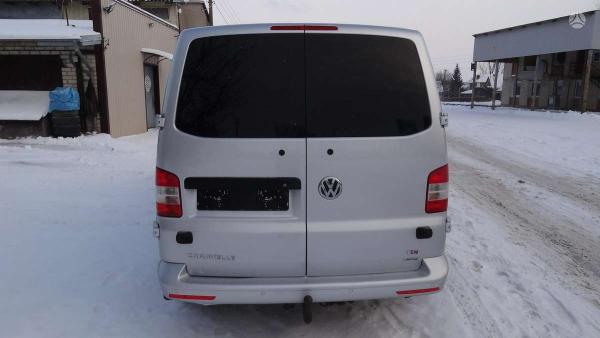 Pelēks Volkswagen Caravelle 2014 Joniškis, ar dzinēja tilpumu 1.97 L un nobraukumu 272 tūkst. km par 14449 €, foto 3 vietnē AUTOMOTO.COM.LV