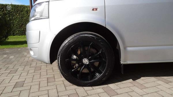Grey Volkswagen Caravelle 2014 in Joniskis, with an engine capacity of 1.97 L and mileage of 272 thousand km for 12749 €, photo 5 on AUTOMOTO.COM.LV
