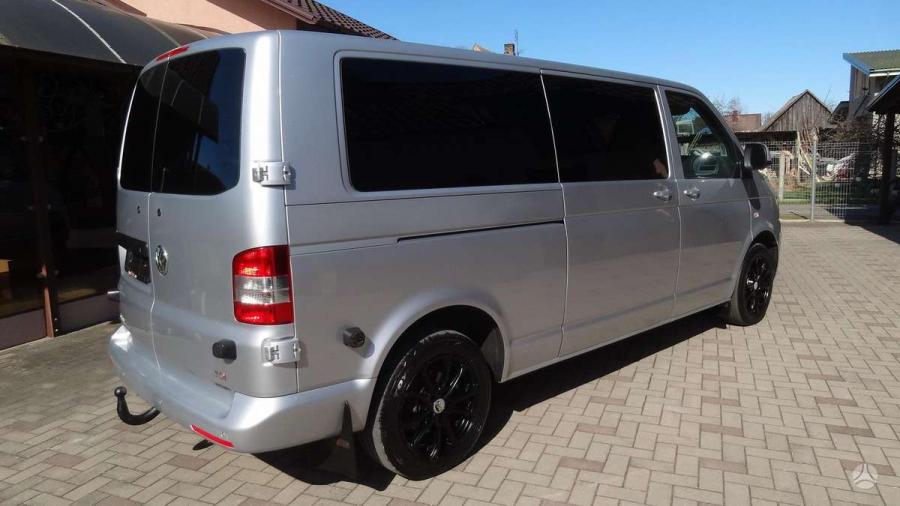 Grey Volkswagen Caravelle 2014 in Joniskis, with an engine capacity of 1.97 L and mileage of 272 thousand km for 12749 €, photo 13 on AUTOMOTO.COM.LV