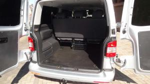 Grey Volkswagen Caravelle 2014 in Joniskis, with an engine capacity of 1.97 L and mileage of 272 thousand km for 12749 €, photo 15 on AUTOMOTO.COM.LV