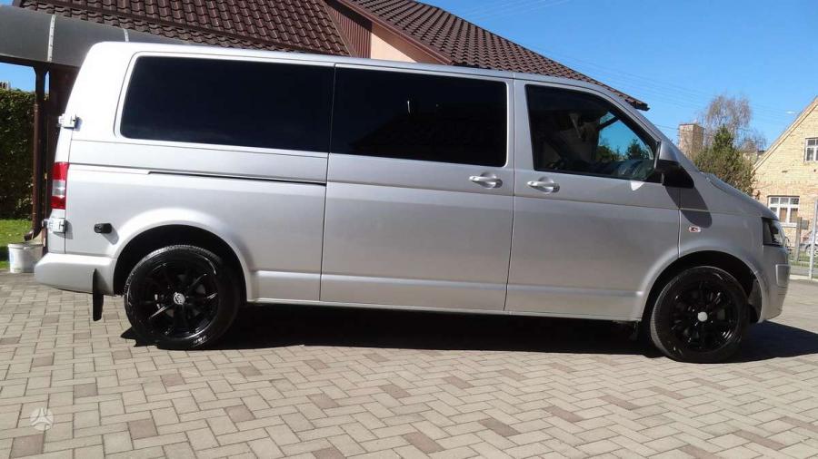 Grey Volkswagen Caravelle 2014 in Joniskis, with an engine capacity of 1.97 L and mileage of 272 thousand km for 12749 €, photo 21 on AUTOMOTO.COM.LV