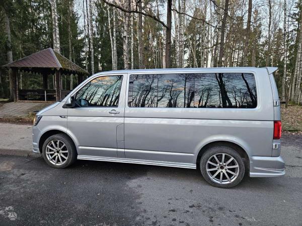 Pelēks Volkswagen Caravelle 2016 Kaišiadorys, ar dzinēja tilpumu 2.00 L un nobraukumu 230 tūkst. km par 14000 €, foto 2 vietnē AUTOMOTO.COM.LV