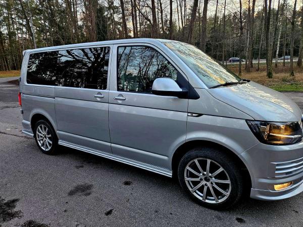 Pelēks Volkswagen Caravelle 2016 Kaišiadorys, ar dzinēja tilpumu 2.00 L un nobraukumu 230 tūkst. km par 14000 €, foto 6 vietnē AUTOMOTO.COM.LV