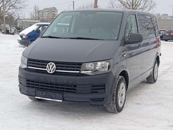 Pelēks Volkswagen Caravelle 2017 Kėdainiai, ar dzinēja tilpumu 2.00 L un nobraukumu 320 tūkst. km par 15900 €, foto  vietnē AUTOMOTO.COM.LV