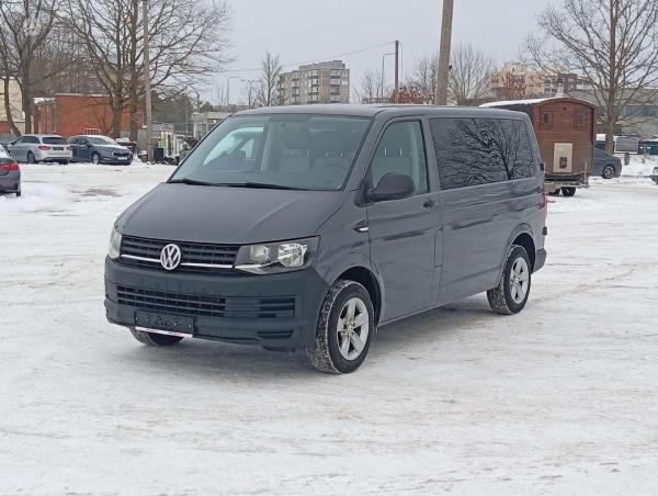 Pelēks Volkswagen Caravelle 2017 Kėdainiai, ar dzinēja tilpumu 2.00 L un nobraukumu 320 tūkst. km par 15900 €, foto 9 vietnē AUTOMOTO.COM.LV