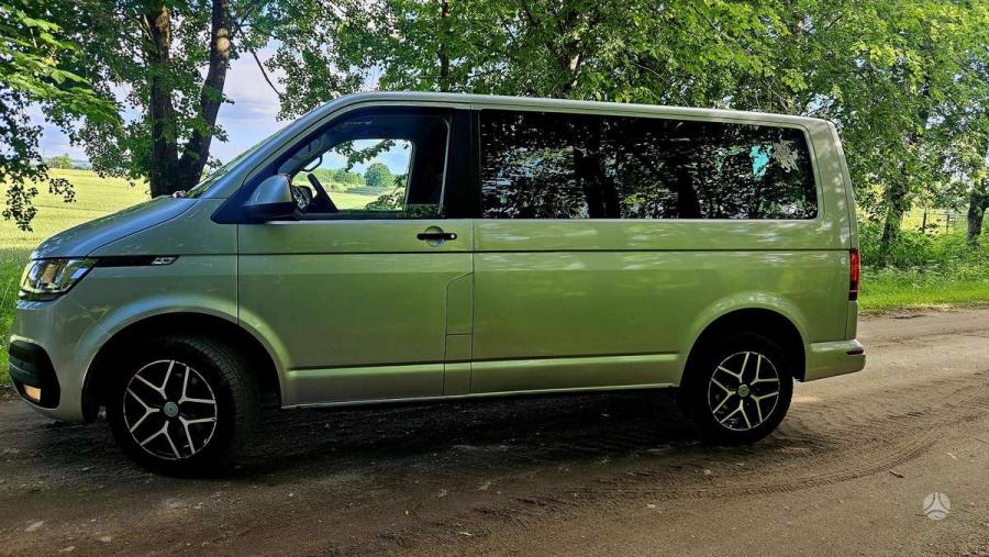 Pelēks Volkswagen Caravelle 2021 Kaišiadorys, ar dzinēja tilpumu 2.00 L un nobraukumu 150 tūkst. km par 19000 €, foto 3 vietnē AUTOMOTO.COM.LV