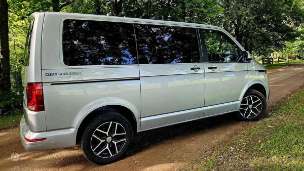 Grey Volkswagen Caravelle 2021 in Kaisiadorys, with an engine capacity of 2.00 L and mileage of 150 thousand km for 19000 €, photo 7 on AUTOMOTO.COM.LV