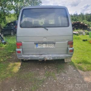 Grey Volkswagen Caravelle 1996 in Balvi, with an engine capacity of 2.50 L and mileage of 480 thousand km for 1730 €, photo 10 on AUTOMOTO.COM.LV
