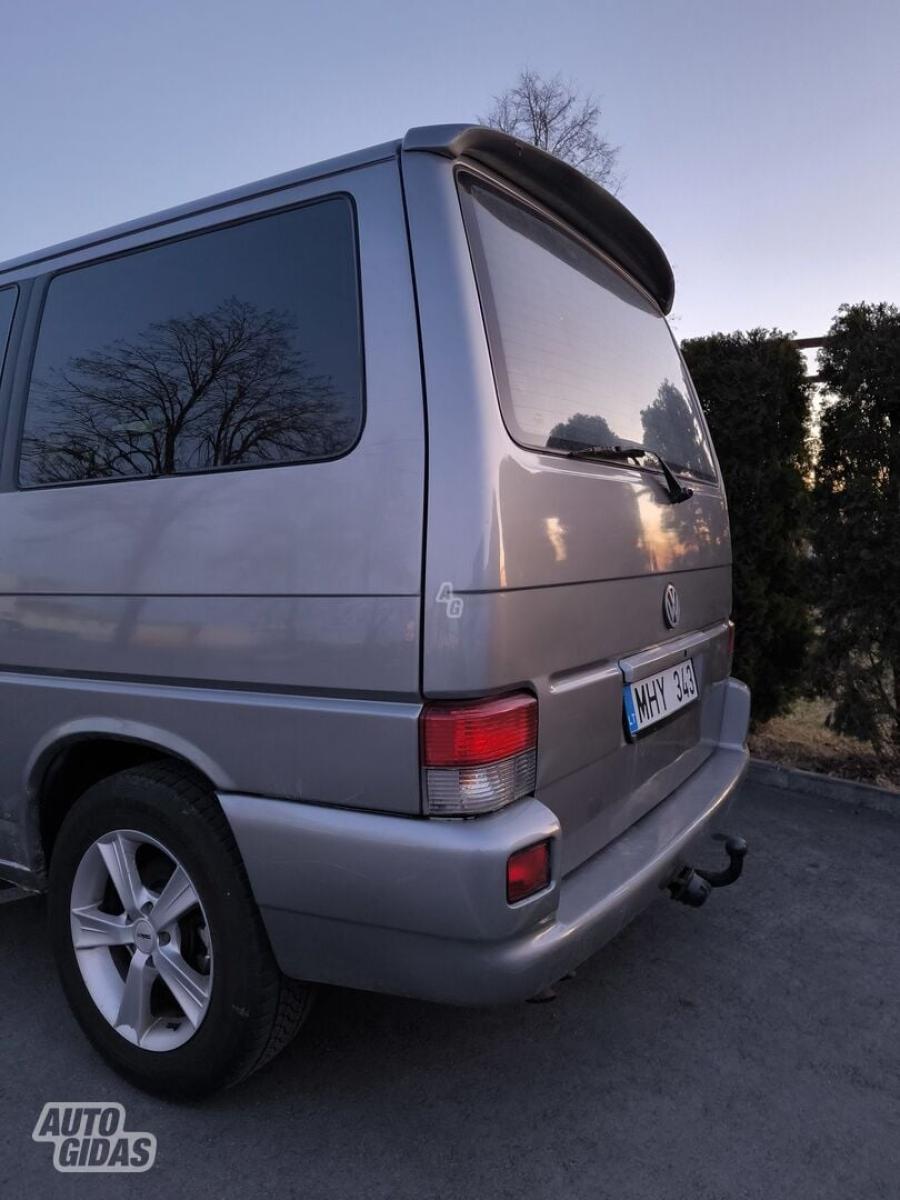 Pelēks Volkswagen Caravelle 1998 Alīta, ar dzinēja tilpumu 2.50 L un nobraukumu 420 tūkst. km par 4650 €, foto 8 vietnē AUTOMOTO.COM.LV
