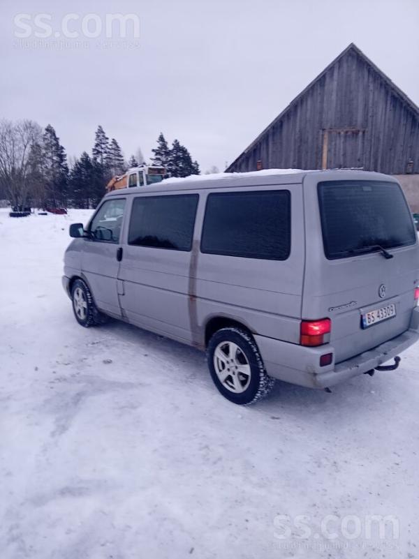 Pelēks Volkswagen Caravelle 2000 Tukums, ar dzinēja tilpumu 2.50 L un nobraukumu 438 tūkst. km par 3250 €, foto 6 vietnē AUTOMOTO.COM.LV