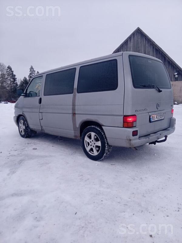 Pelēks Volkswagen Caravelle 2000 Tukums, ar dzinēja tilpumu 2.50 L un nobraukumu 438 tūkst. km par 3250 €, foto 7 vietnē AUTOMOTO.COM.LV