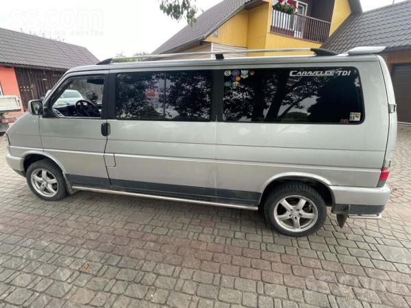 Grey Volkswagen Caravelle 2003 in Valka, with an engine capacity of 2.50 L and mileage of 472 thousand km for 3500 €, photo 6 on AUTOMOTO.COM.LV