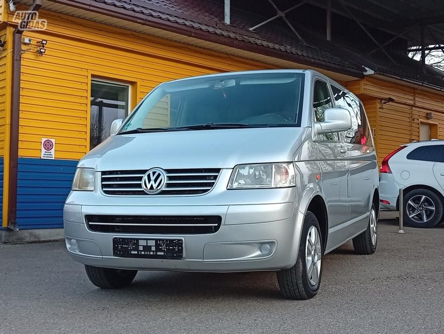Pelēks Volkswagen Caravelle 2005 Viļņa, ar dzinēja tilpumu 1.90 L un nobraukumu 301 tūkst. km par 5999 €, foto 1 vietnē AUTOMOTO.COM.LV