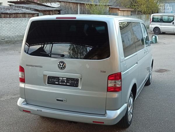 Grey Volkswagen Caravelle 2005 in Vilnius, with an engine capacity of 1.90 L and mileage of 301 thousand km for 5999 €, photo 4 on AUTOMOTO.COM.LV