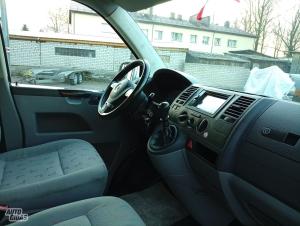 Pelēks Volkswagen Caravelle 2005 Viļņa, ar dzinēja tilpumu 1.90 L un nobraukumu 301 tūkst. km par 5999 €, foto 9 vietnē AUTOMOTO.COM.LV