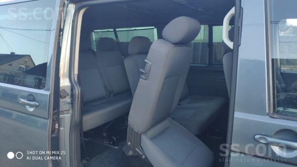 Grey Volkswagen Caravelle 2005 in Daugavpils, with an engine capacity of 2.50 L and mileage of 0 thousand km for 5500 €, photo 7 on AUTOMOTO.COM.LV