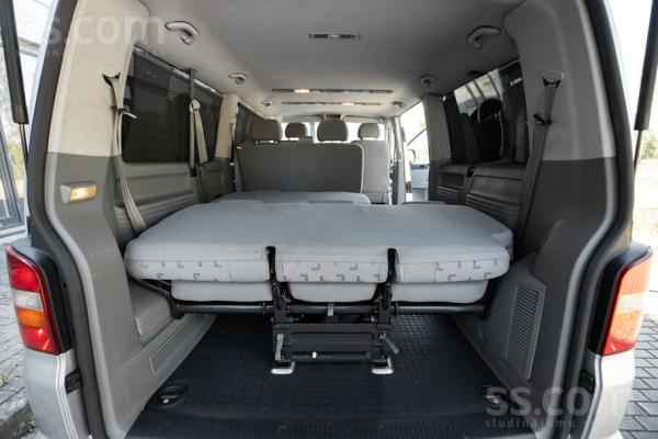 Grey Volkswagen Caravelle 2005 in Tukums, with an engine capacity of 2.50 L and mileage of 0 thousand km for 7300 €, photo 10 on AUTOMOTO.COM.LV