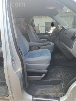 Grey Volkswagen Caravelle 2005 in Ogre, with an engine capacity of 2.50 L and mileage of 490 thousand km for 3100 €, photo 6 on AUTOMOTO.COM.LV