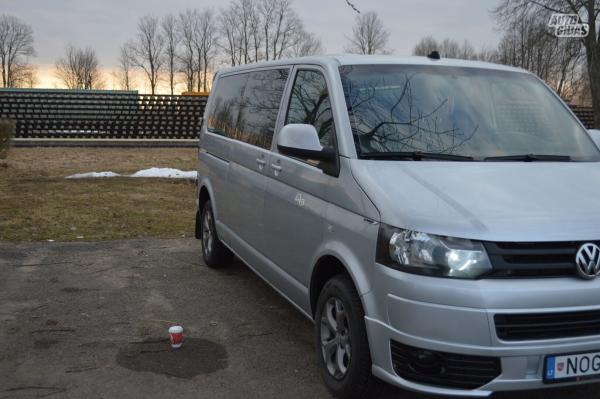 Grey Volkswagen Caravelle 2007 in Ignalina, with an engine capacity of 2.50 L and mileage of 325 thousand km for 7100 €, photo 2 on AUTOMOTO.COM.LV