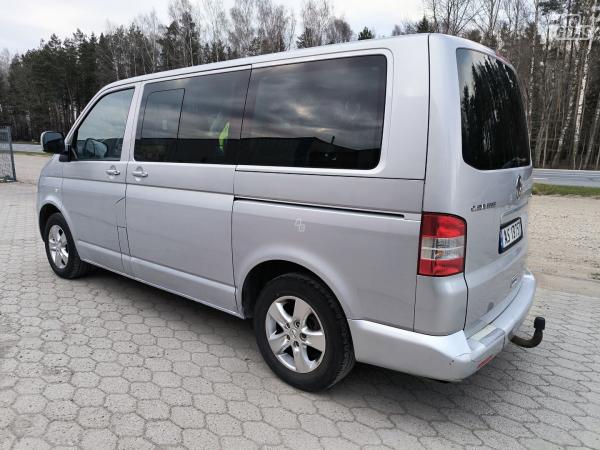 Grey Volkswagen Caravelle 2007 in Radviliskis, with an engine capacity of 2.50 L and mileage of 300 thousand km for 5700 €, photo 4 on AUTOMOTO.COM.LV