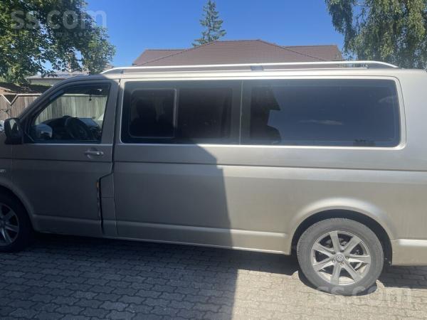 Pelēks Volkswagen Caravelle 2007 Liepāja, ar dzinēja tilpumu 2.50 L un nobraukumu 295 tūkst. km par 4300 €, foto 3 vietnē AUTOMOTO.COM.LV