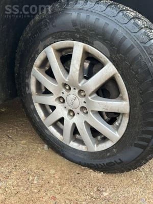 Pelēks Volkswagen Caravelle 2007 Liepāja, ar dzinēja tilpumu 2.50 L un nobraukumu 295 tūkst. km par 4300 €, foto 8 vietnē AUTOMOTO.COM.LV