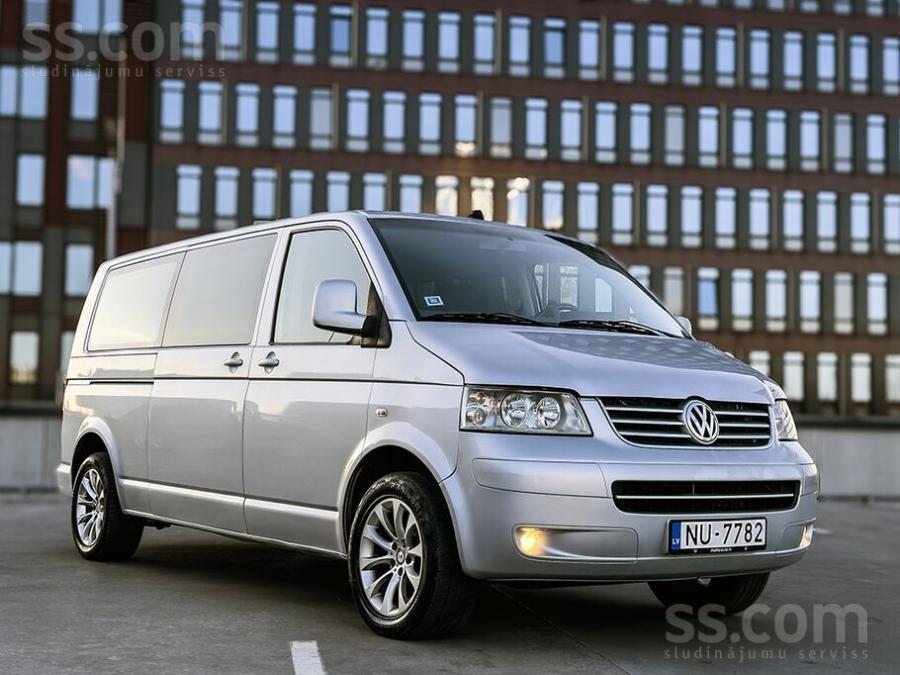 Pelēks Volkswagen Caravelle 2008 Rīga, ar dzinēja tilpumu 2.50 L un nobraukumu 473 tūkst. km par 6750 €, foto 7 vietnē AUTOMOTO.COM.LV