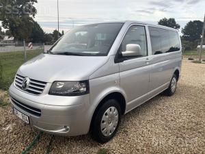 Pelēks Volkswagen Caravelle 2008 Rēzekne, ar dzinēja tilpumu 2.50 L un nobraukumu 360 tūkst. km par 7500 €, foto 3 vietnē AUTOMOTO.COM.LV