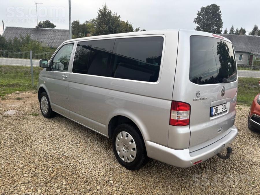 Pelēks Volkswagen Caravelle 2008 Rēzekne, ar dzinēja tilpumu 2.50 L un nobraukumu 360 tūkst. km par 7500 €, foto 8 vietnē AUTOMOTO.COM.LV