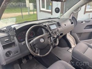 Pelēks Volkswagen Caravelle 2008 Rēzekne, ar dzinēja tilpumu 2.50 L un nobraukumu 360 tūkst. km par 7500 €, foto 11 vietnē AUTOMOTO.COM.LV