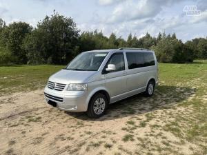 Pelēks Volkswagen Caravelle 2009 Viļņa, ar dzinēja tilpumu 2.50 L un nobraukumu 522 tūkst. km par 7499 €, foto 1 vietnē AUTOMOTO.COM.LV