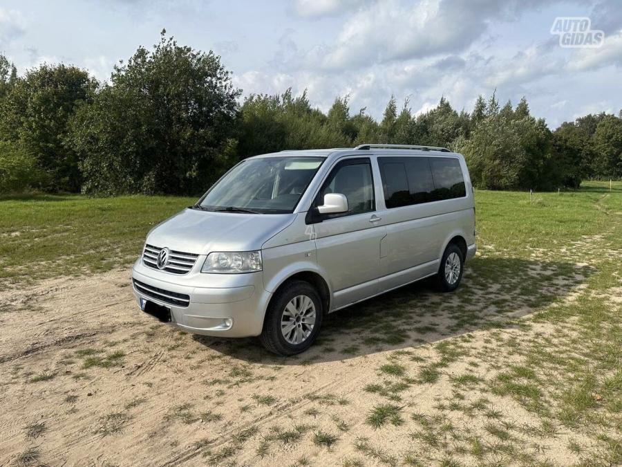 Pelēks Volkswagen Caravelle 2009 Viļņa, ar dzinēja tilpumu 2.50 L un nobraukumu 522 tūkst. km par 7499 €, foto 1 vietnē AUTOMOTO.COM.LV