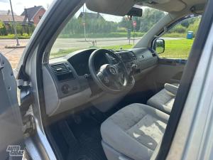 Pelēks Volkswagen Caravelle 2009 Viļņa, ar dzinēja tilpumu 2.50 L un nobraukumu 522 tūkst. km par 7499 €, foto 12 vietnē AUTOMOTO.COM.LV