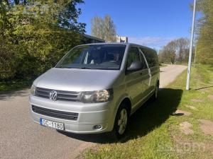 Grey Volkswagen Caravelle 2010 in Riga, with an engine capacity of 2.00 L and mileage of 181 thousand km for 8700 €, photo 1 on AUTOMOTO.COM.LV