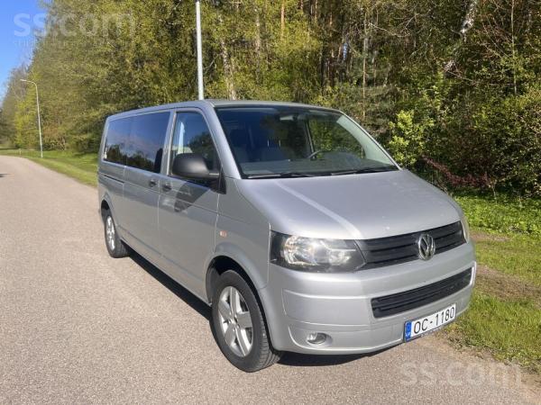 Grey Volkswagen Caravelle 2010 in Riga, with an engine capacity of 2.00 L and mileage of 181 thousand km for 8700 €, photo 2 on AUTOMOTO.COM.LV