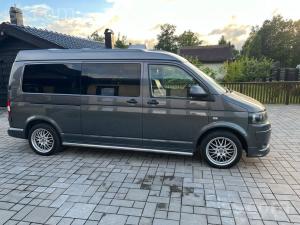 Pelēks Volkswagen Caravelle 2010 Rēzekne, ar dzinēja tilpumu 2.00 L un nobraukumu 284 tūkst. km par 13600 €, foto 6 vietnē AUTOMOTO.COM.LV