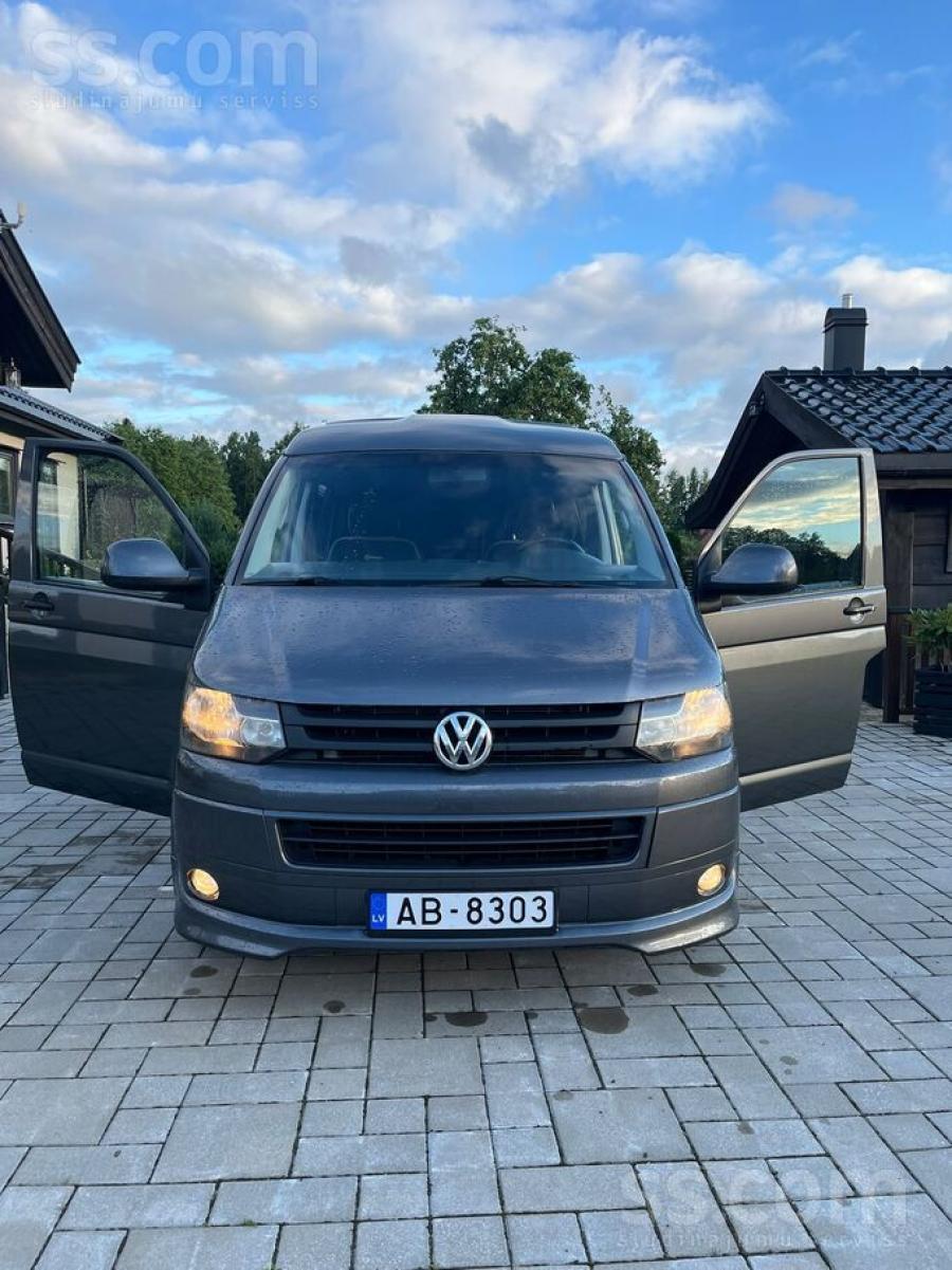 Pelēks Volkswagen Caravelle 2010 Rēzekne, ar dzinēja tilpumu 2.00 L un nobraukumu 284 tūkst. km par 13600 €, foto 13 vietnē AUTOMOTO.COM.LV
