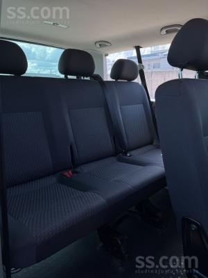 Pelēks Volkswagen Caravelle 2010 Rīga, ar dzinēja tilpumu 2.00 L un nobraukumu 268 tūkst. km par 6900 €, foto 11 vietnē AUTOMOTO.COM.LV