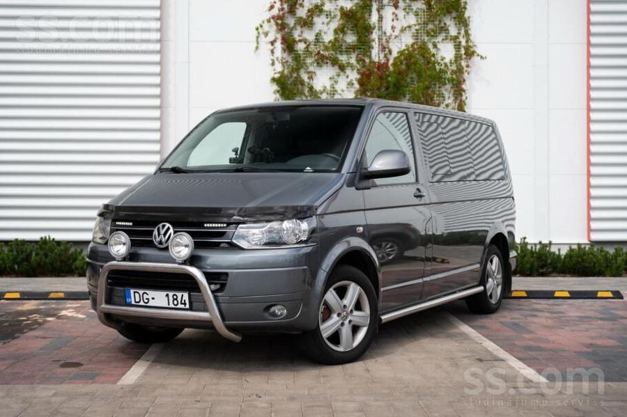 Grey Volkswagen Caravelle 2010 in Riga, with an engine capacity of 2.00 L and mileage of 260 thousand km for 11000 €, photo 1 on AUTOMOTO.COM.LV