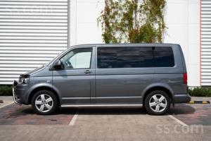 Grey Volkswagen Caravelle 2010 in Riga, with an engine capacity of 2.00 L and mileage of 260 thousand km for 11000 €, photo 3 on AUTOMOTO.COM.LV
