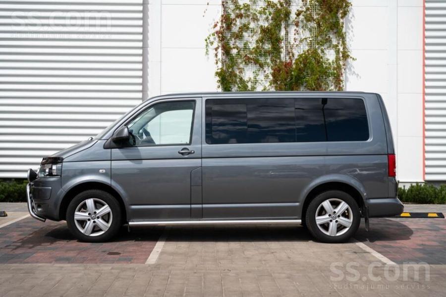 Grey Volkswagen Caravelle 2010 in Riga, with an engine capacity of 2.00 L and mileage of 260 thousand km for 11000 €, photo 3 on AUTOMOTO.COM.LV